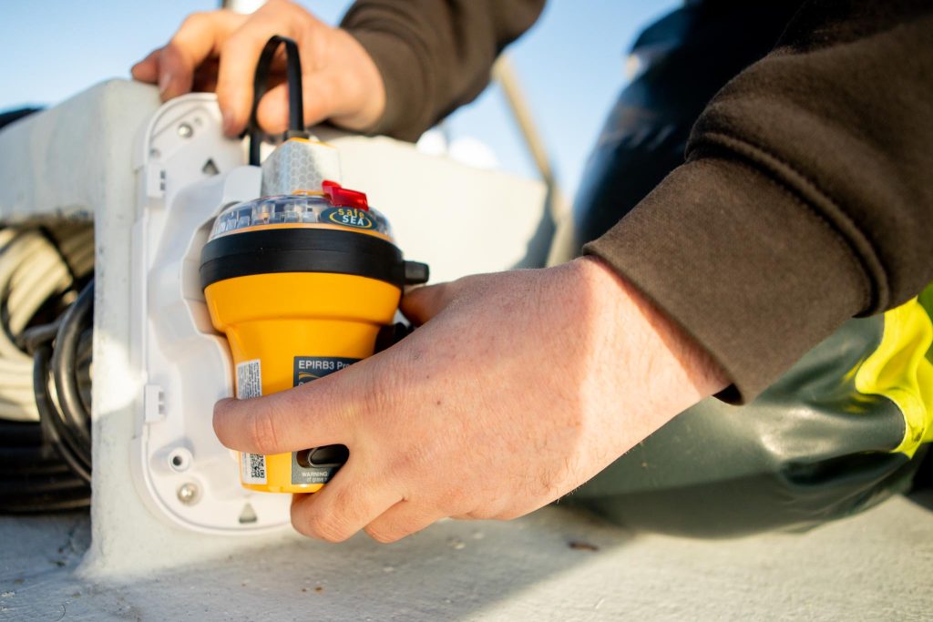 safeSEA EPIRB3 Pro - Ocean Signal