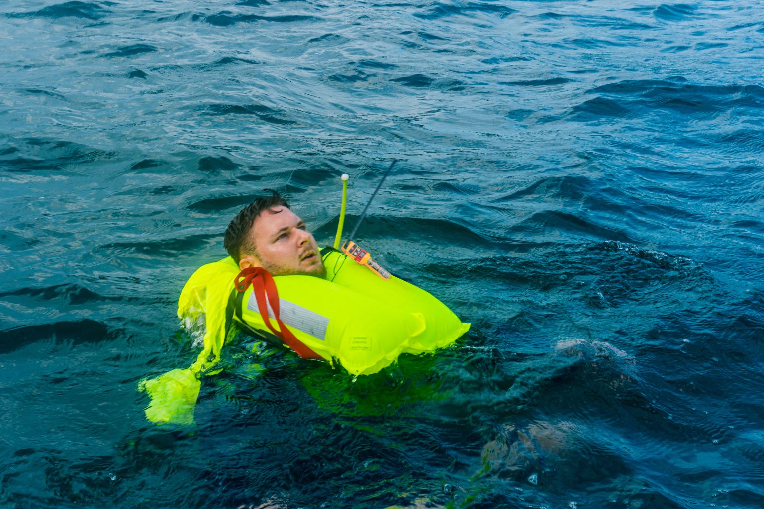 rescueME MOB2 - Ocean Signal rescueME MOB2 AIS Class M Ocean Signal